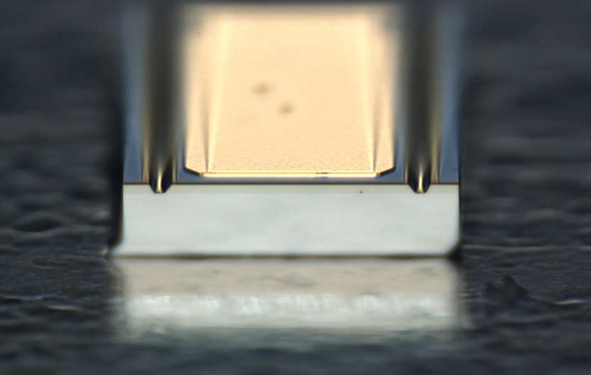 Creating The Laser Diode Facets | TomoSemi